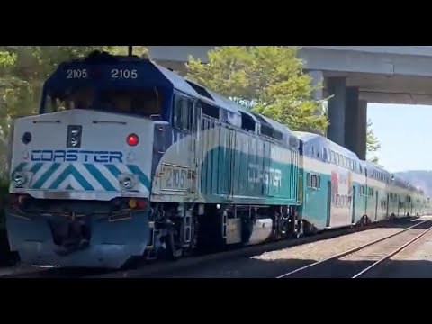 NCTD Coaster cab car 2307 with F40PHM-2C 2105 pushing southbound out of ...