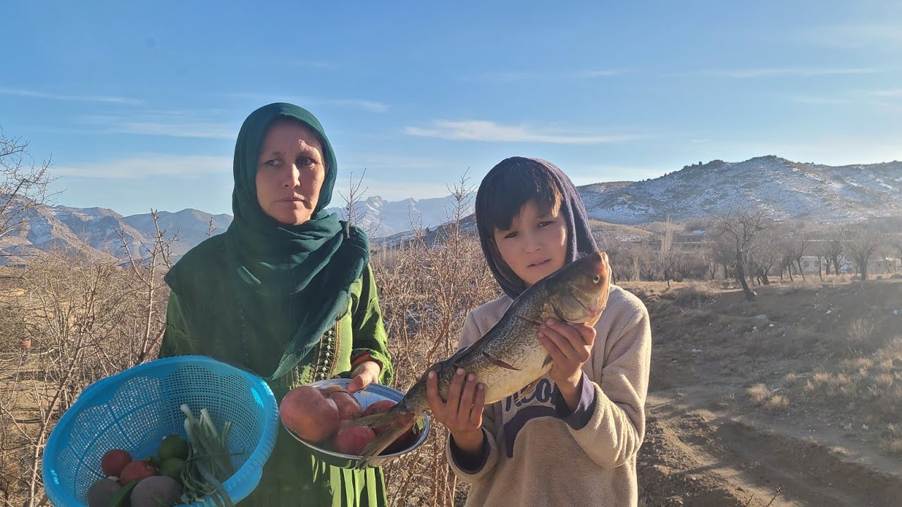 Traditional fish cooking in Afghanistan mountains ️🐟 - YouTube