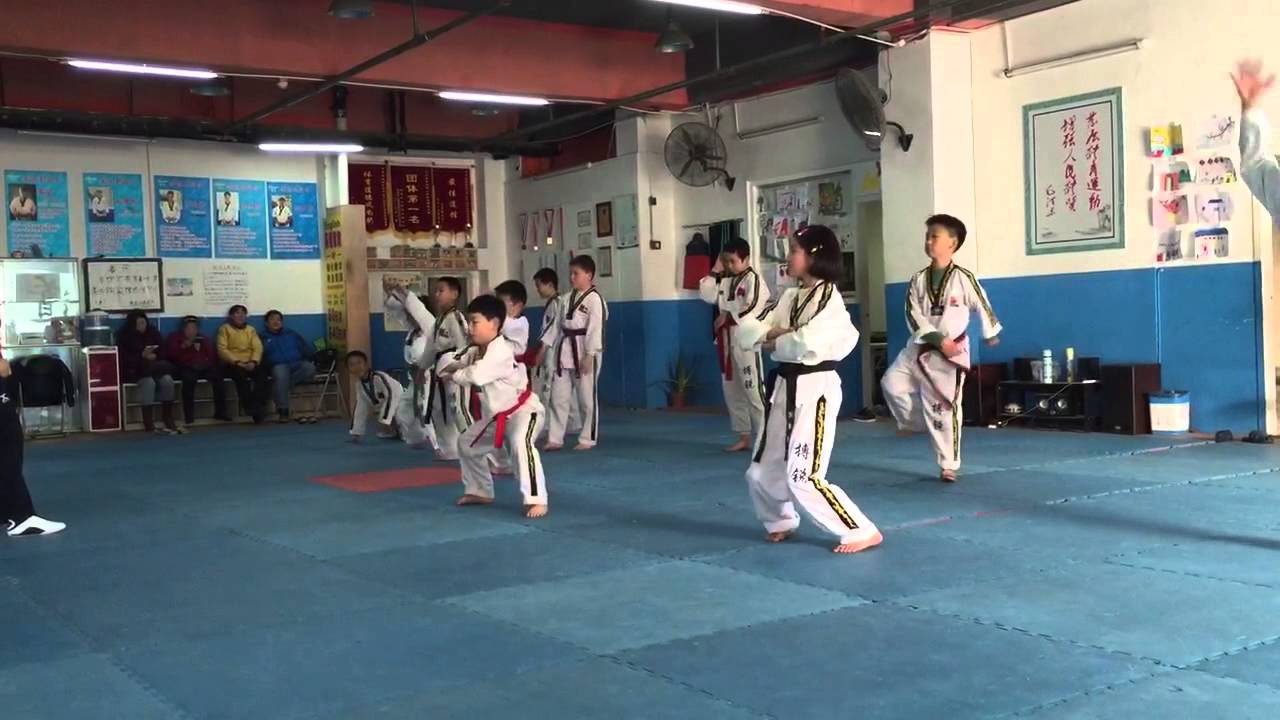 taekwondo dance teaching sample 2 Xinyi Jiang - YouTube