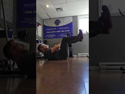 Isometric dead bug - YouTube