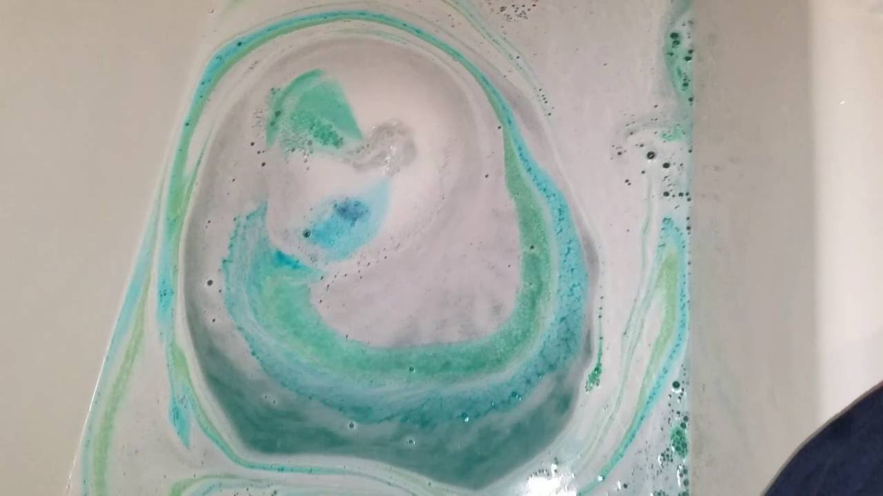 Atomic bomb bling bomb demo/sweet grass - YouTube