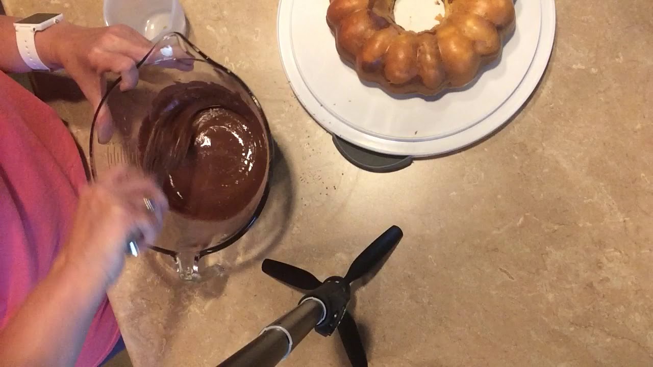 "Eclipse" Cake with the new Pampered Chef Fluted Cake Pan Part 4 - YouTube