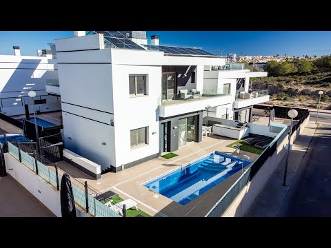 Villa in Orihuela Costa. Costa Blanca