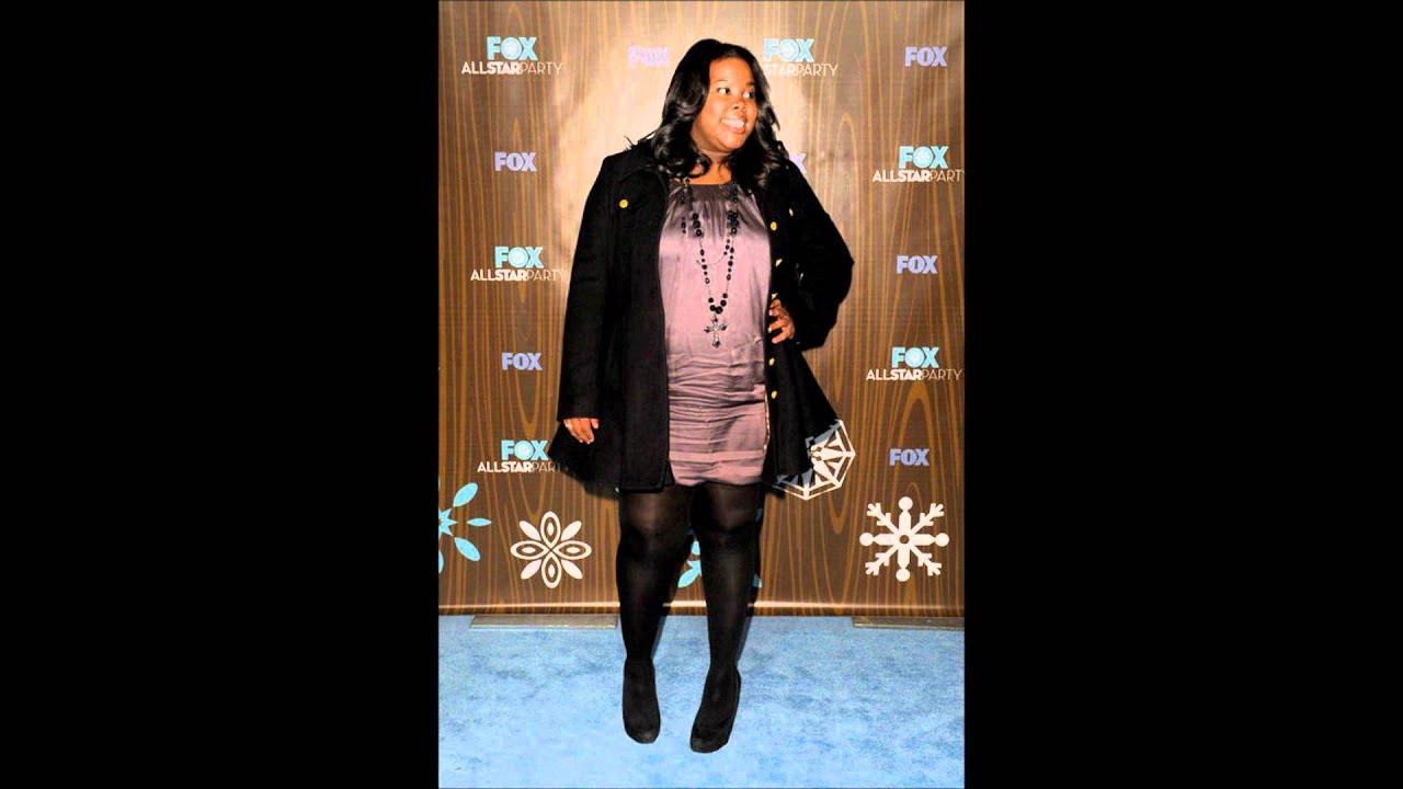 Glee(Mercedes Jones) - Angels We Have Heard On High - YouTube