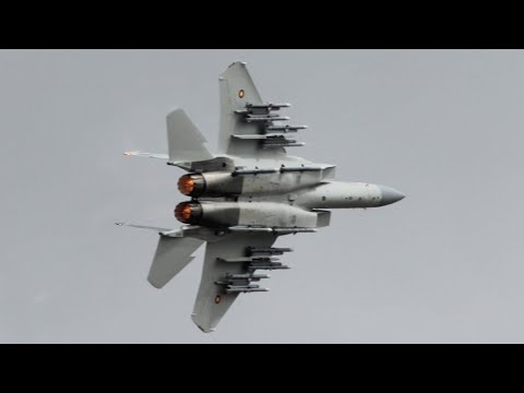 Qatar F15QA afterburner pass at RIAT 2024 - YouTube