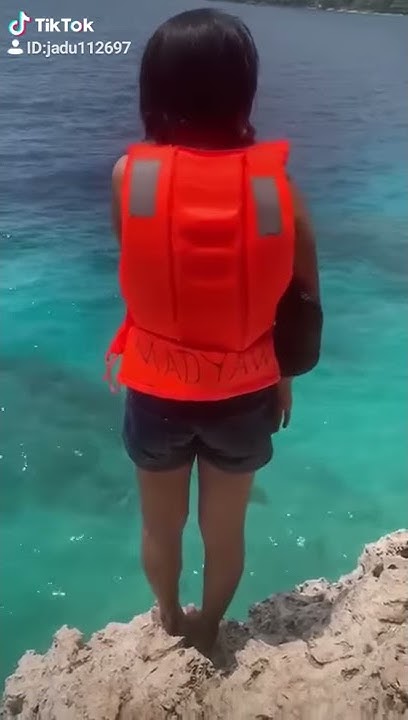 Jumping on the Cliff @Canibad Samal island davao city - YouTube
