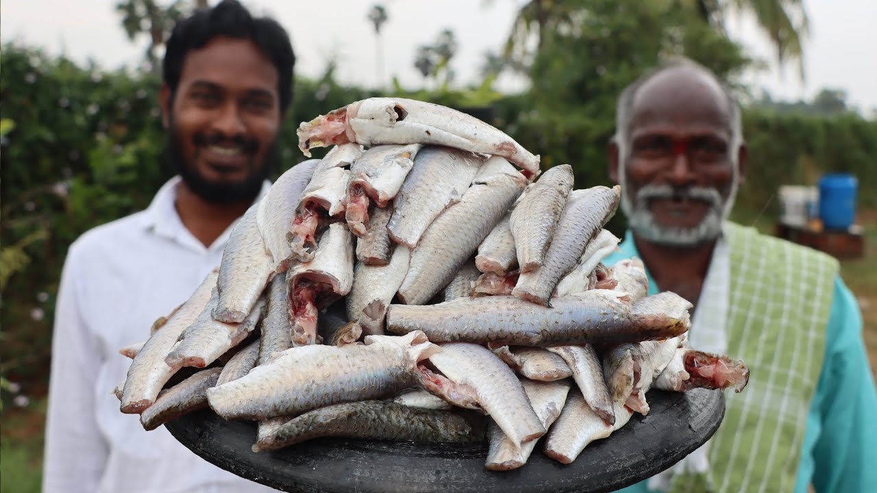 పచ్చి మామిడికాయ చేపల పులుసు || Raw Mango Fish Curry || Small Fish Curry ...
