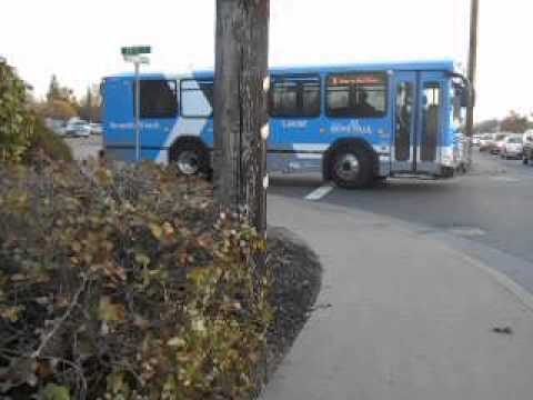 Roseville Transit Gillig Phantom 30FT. #01-401 on the B Line (take off ...