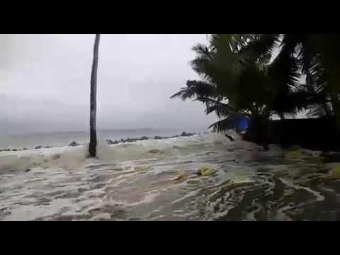 Oki Cyclone effects Chellanam, Kochi - YouTube