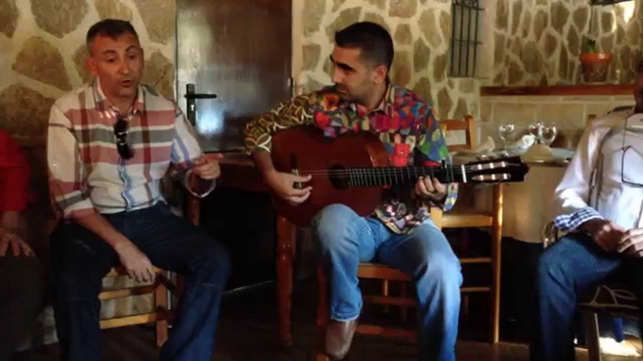 Los Mataos (Elche) - No me quería (Los Chichos) - YouTube
