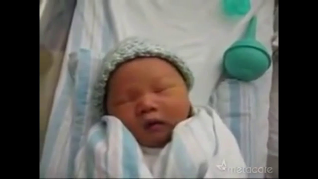 Bayi ngomong bangsat kau - YouTube
