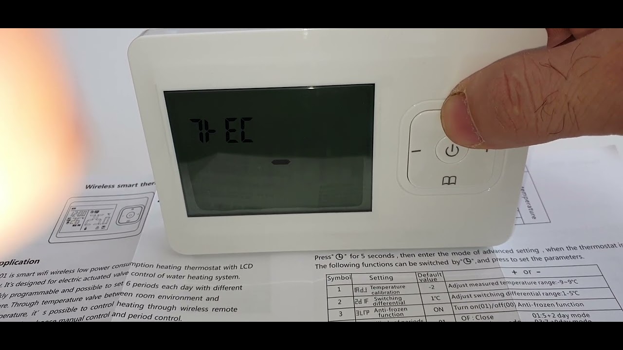 Thetmostat ME901 reset - YouTube