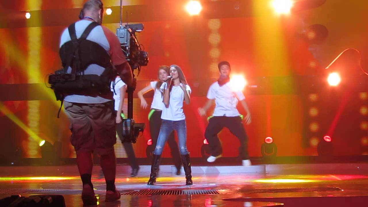 JESC 2013 Barbara Popovic (Macedonia) 1st rehearsal - YouTube