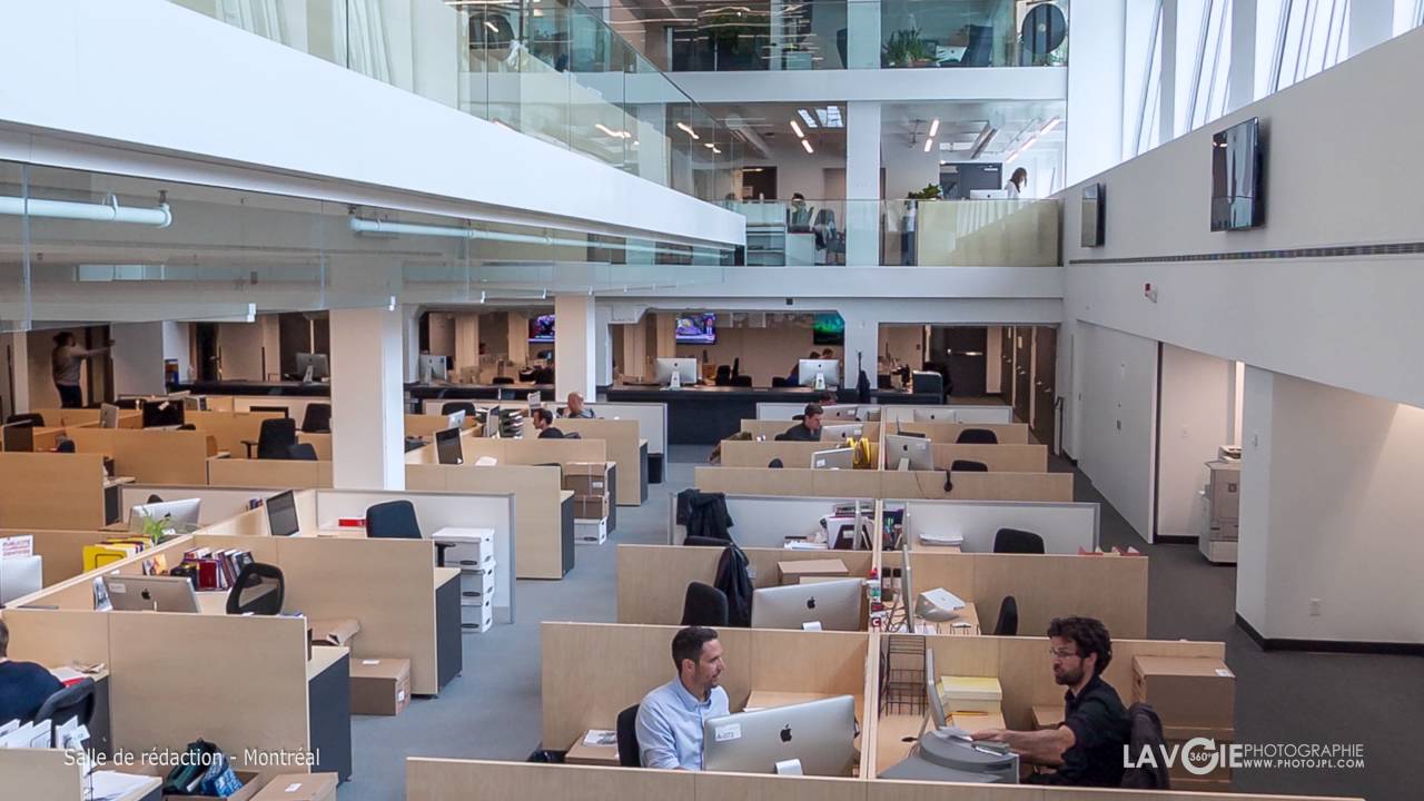 Salle de rédaction de La Presse à Montréal - YouTube