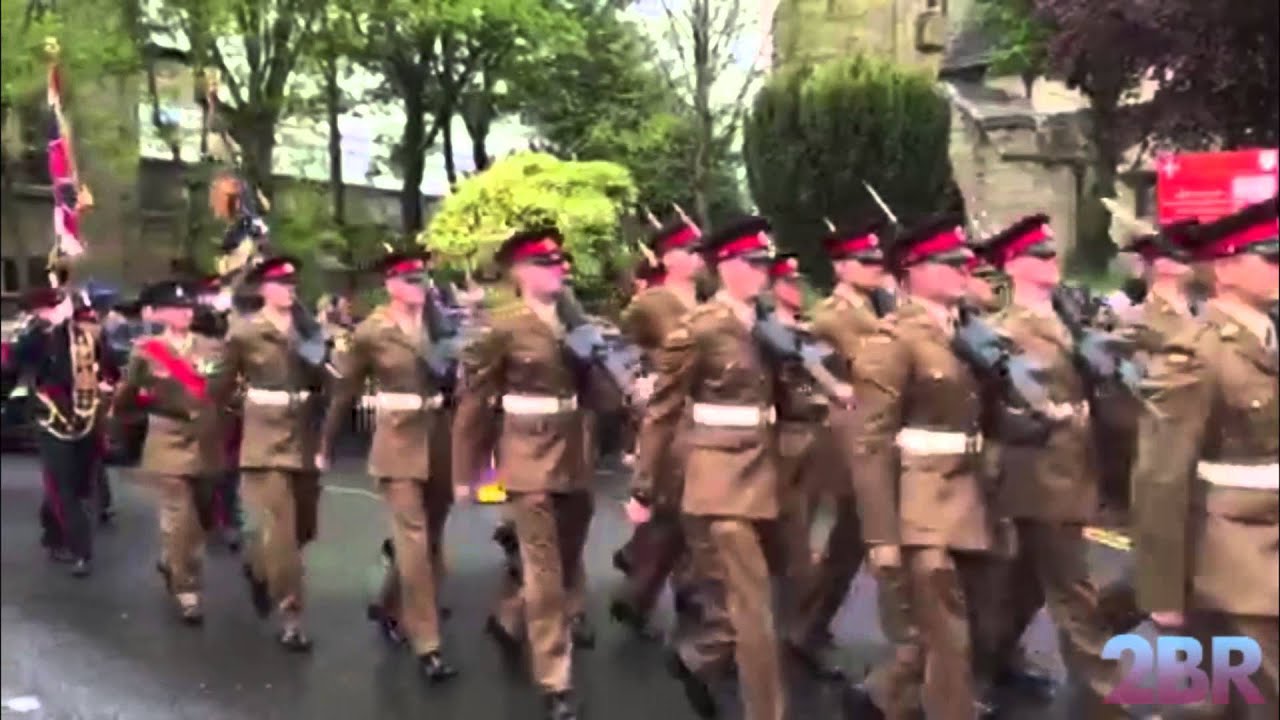 The Duke of Lancaster's Regiment parade in Colne - YouTube