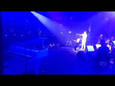 MAGIC QUEEN em Queen Experience in Concert - YouTube