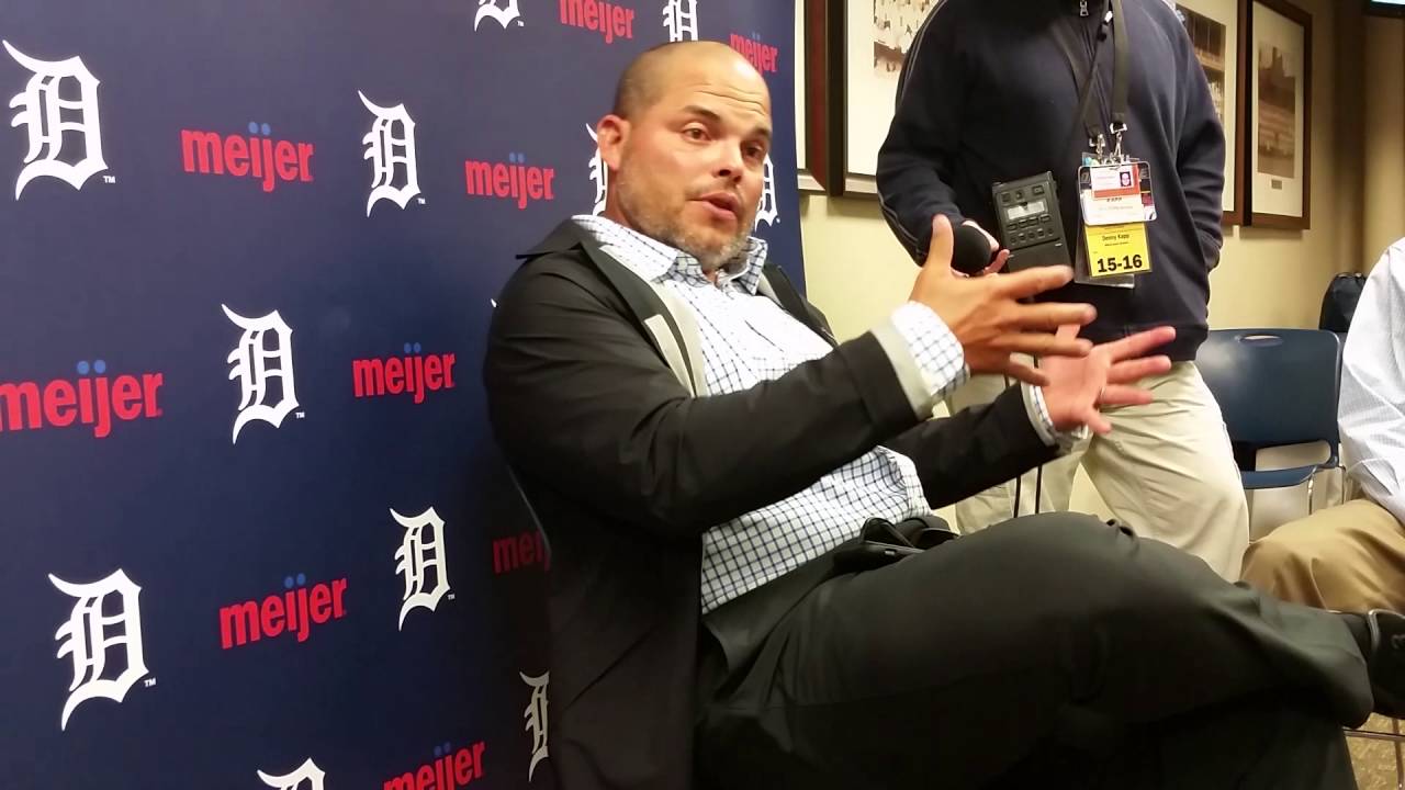 Ivan "Pudge" Rodriguez on coming to Detroit - YouTube