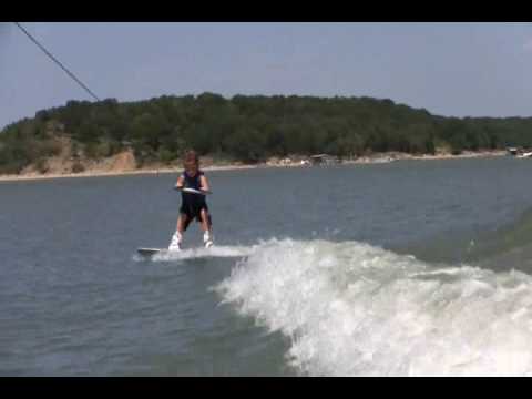 kids wakeboarding - YouTube