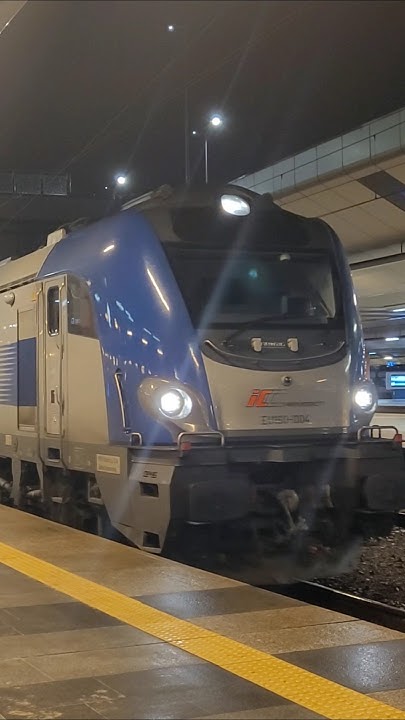 Odjazd EU160-004 że składem EIP to stacji Warszawa wschodnia - YouTube