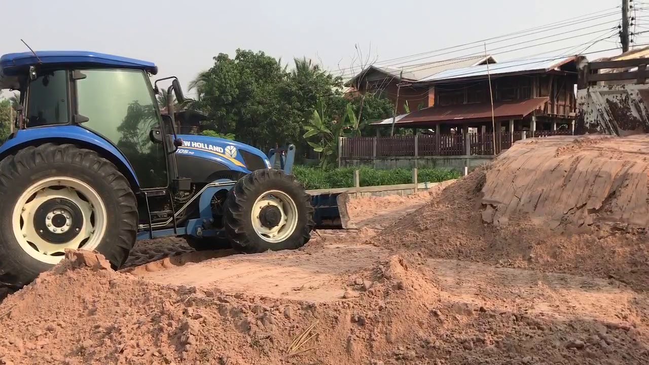 เร็วทันใจ รถไถคันใหม่ new holland td.5 110 Cab ดันดินสิบล้อ - YouTube