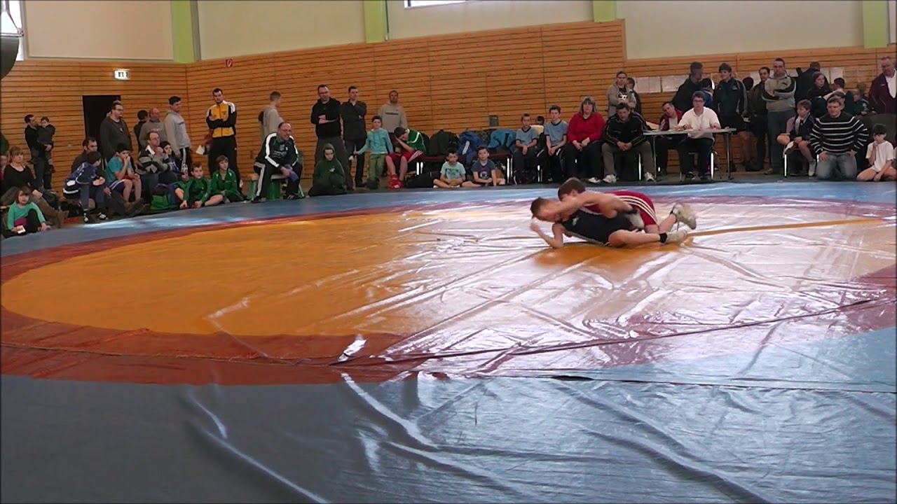 Ringen, youth wrestling Kleinfeld - Medetov - YouTube