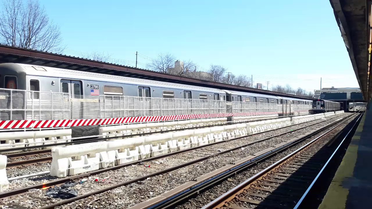Rare: R160 (N) Express Train passing an R68 at Fort Hamilton Parkway ...