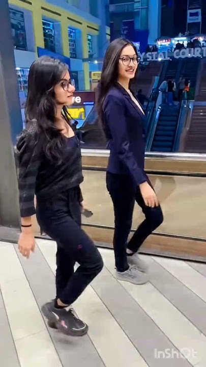 Rate our walk out of 10😀♥️ || Sanju kumari #youtubeshorts #slomo - YouTube