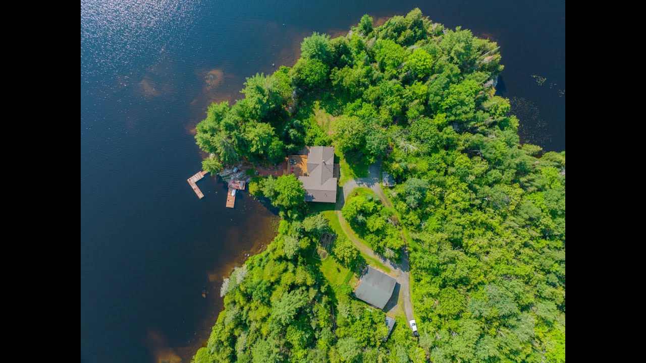 85 Cole Point Trail - Lake Manitouwabing. Lakehouse, 3 car garage, 5 ...