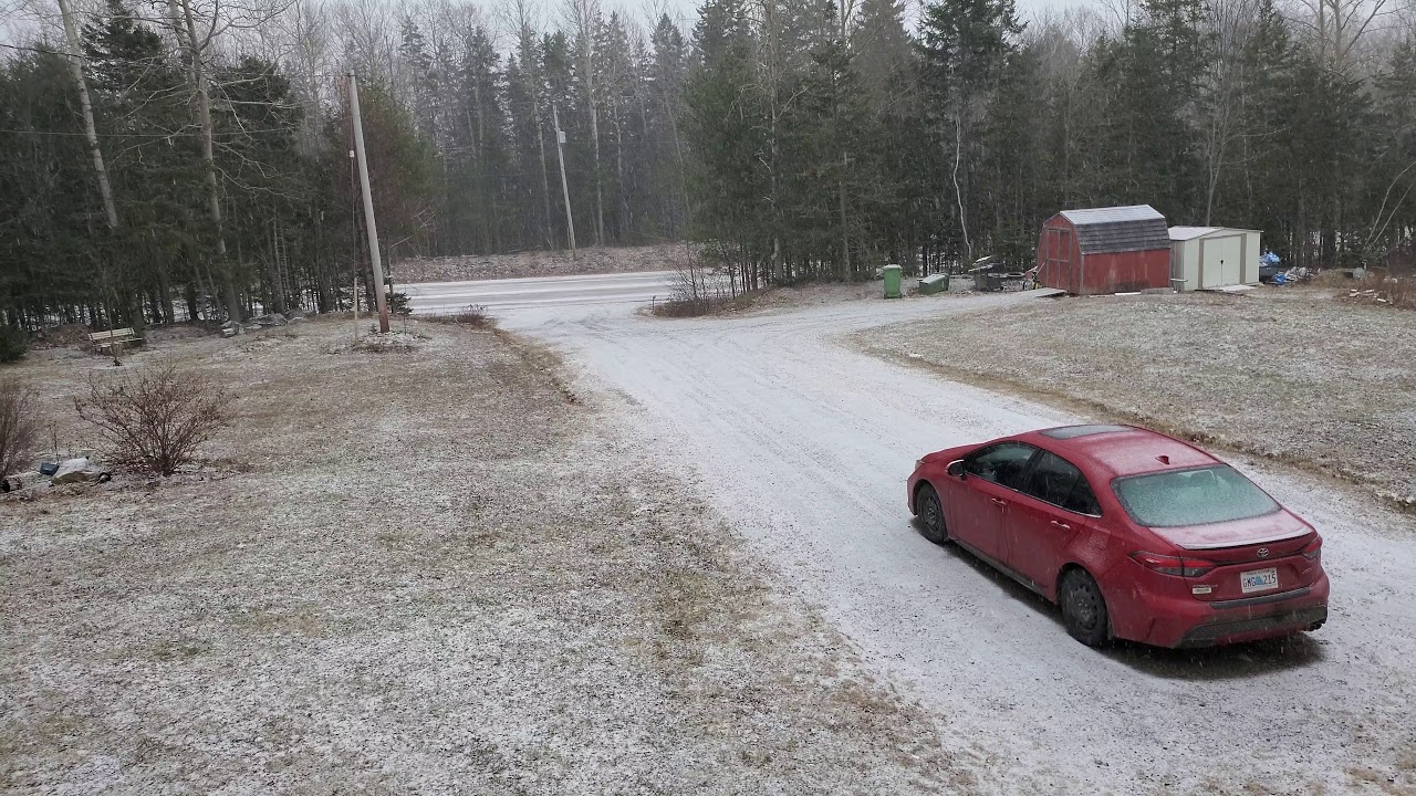 One Foot of Snow on the Way - YouTube