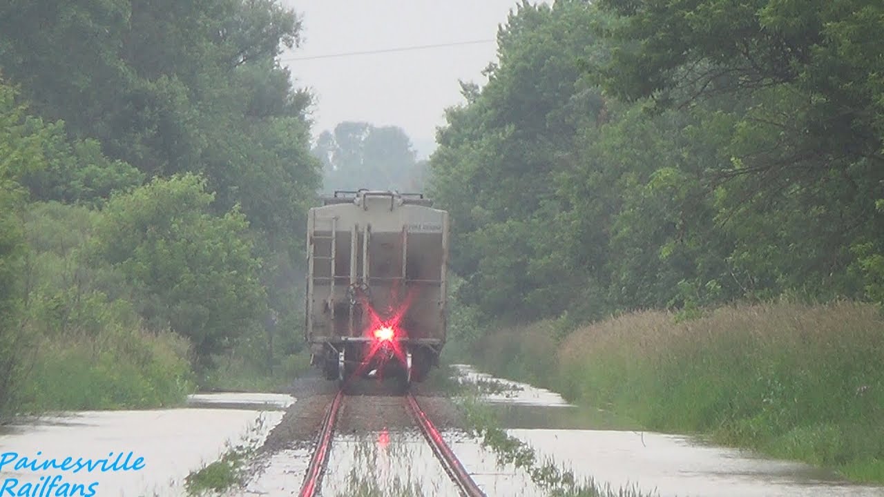 NS Trains Roll Over Flooded Waters - YouTube