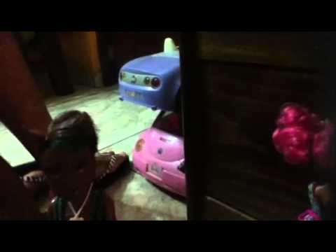 1 cap de Monster High | Suscribirese con Ceci y Adri - YouTube
