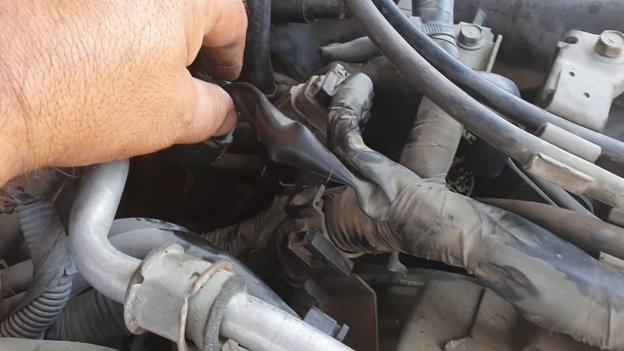 what is the difference between p0335 and p1335 nissa maxima - YouTube