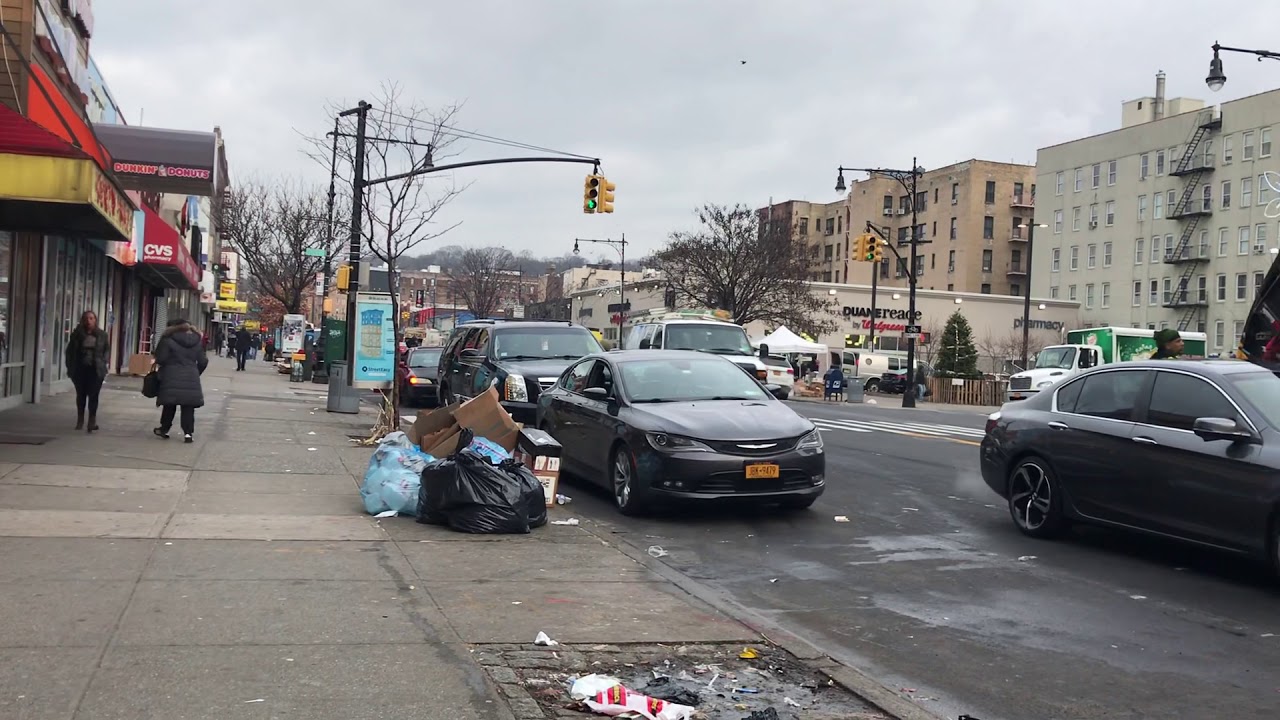 garbage truck ACTlON tacking Little bit of Trash - YouTube