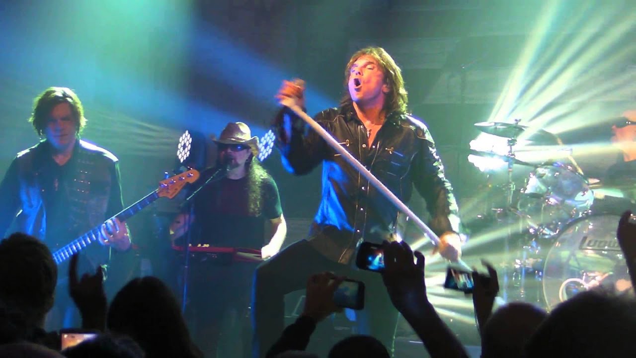 Europe - Rock the Night - Live in Vienna 2015 - YouTube