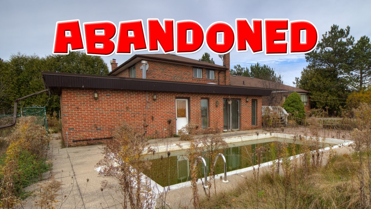 We Found a MASSIVE Abandoned House Untouched by Vandals! - YouTube
