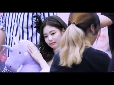 BLACKPINK autograph session in Bundang, focus on Jennie - YouTube