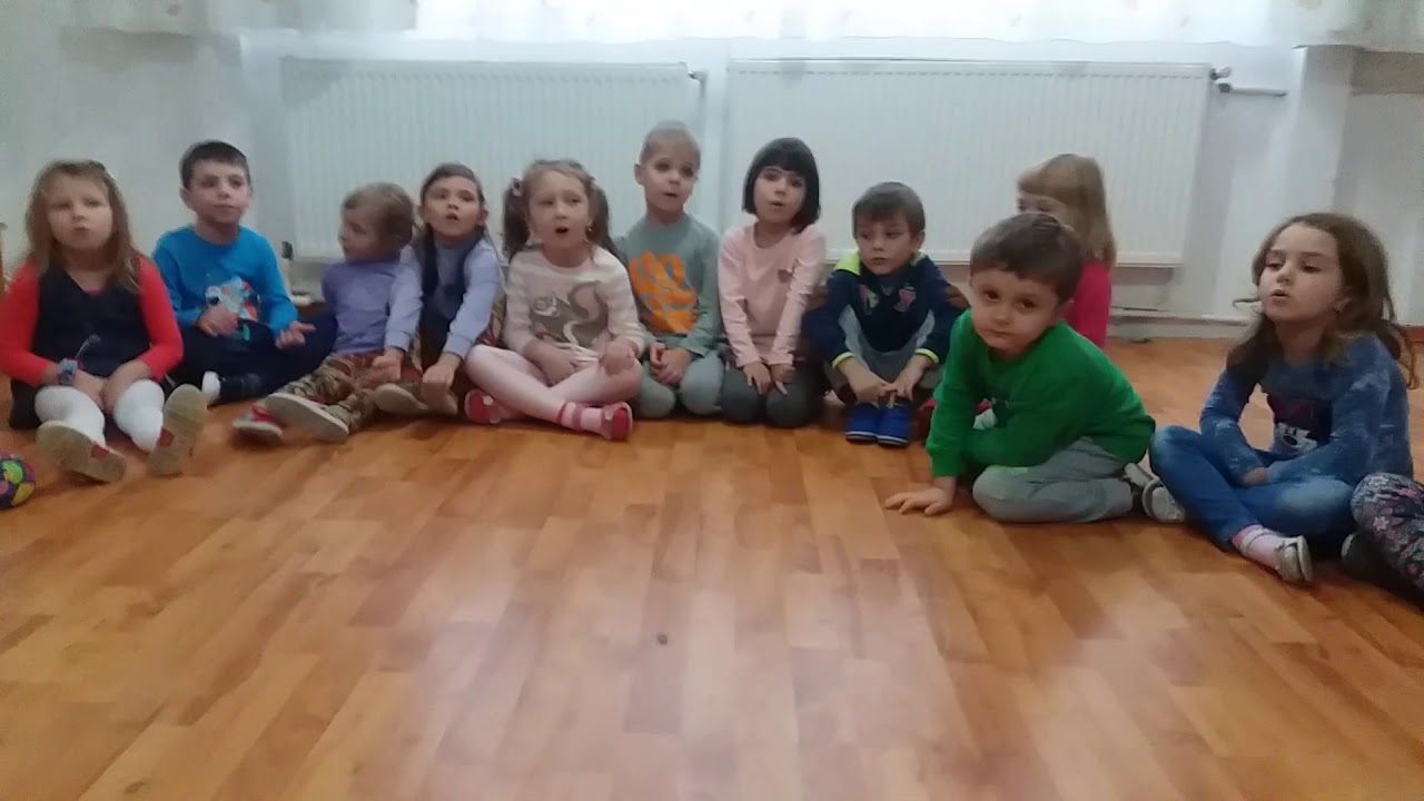 Cantec La cules de vii Grupa mare Gradinita Nr 2 Husi Bondar E - YouTube