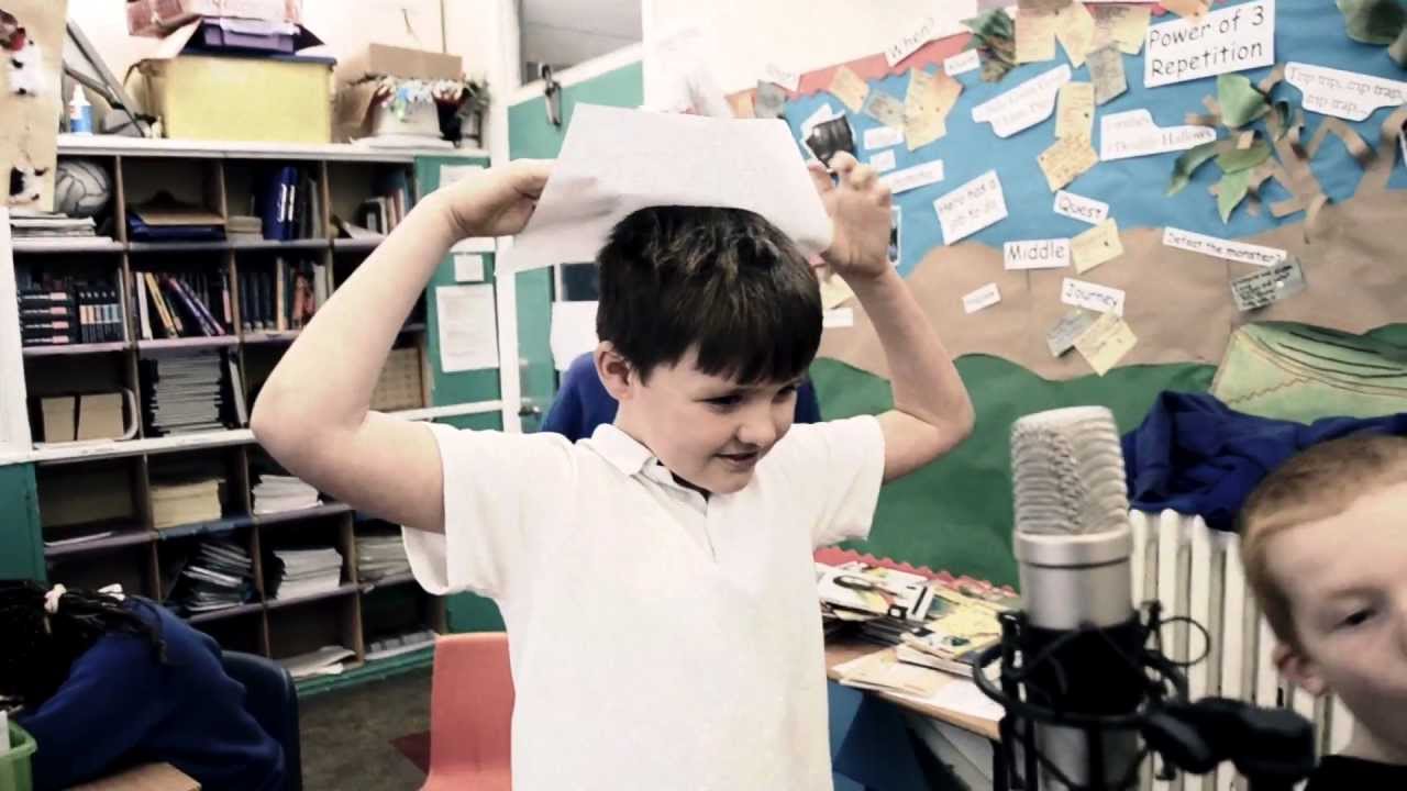 Invicta Primary School Y4 - Running through the Universe - YouTube