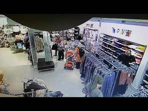 İst esenyurt özyurtlar avm de hırsızlık anı beyaz tişörtlü erkek ve sarı şallı  bayan