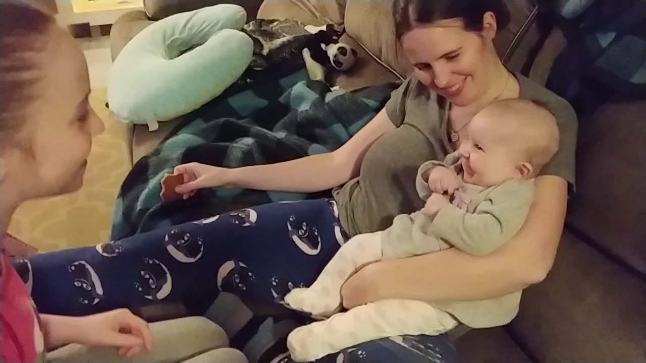 Bianca singing to tessa - YouTube