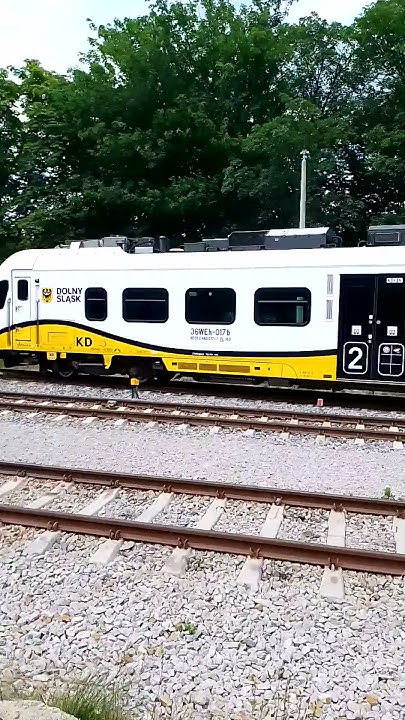 36WEh-017 i ST48-069 z wczoraj - YouTube