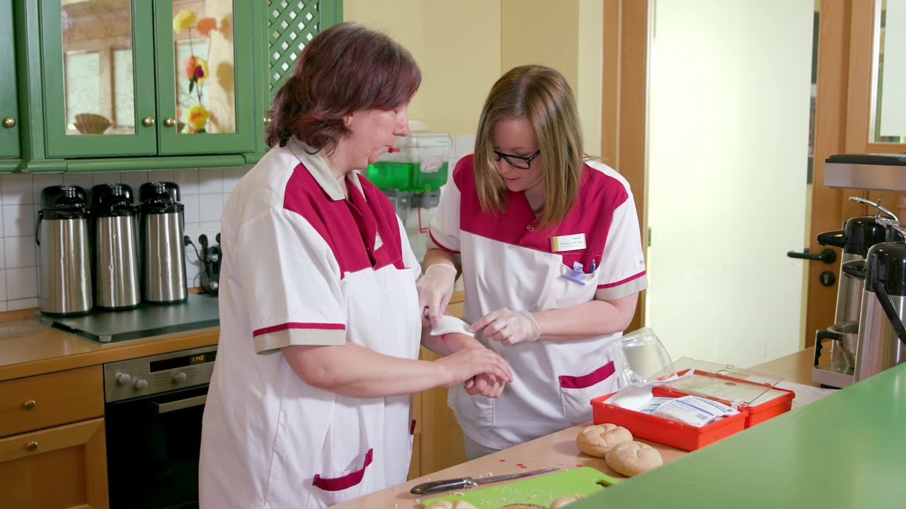 apm E-Campus Trailer 2018 - YouTube