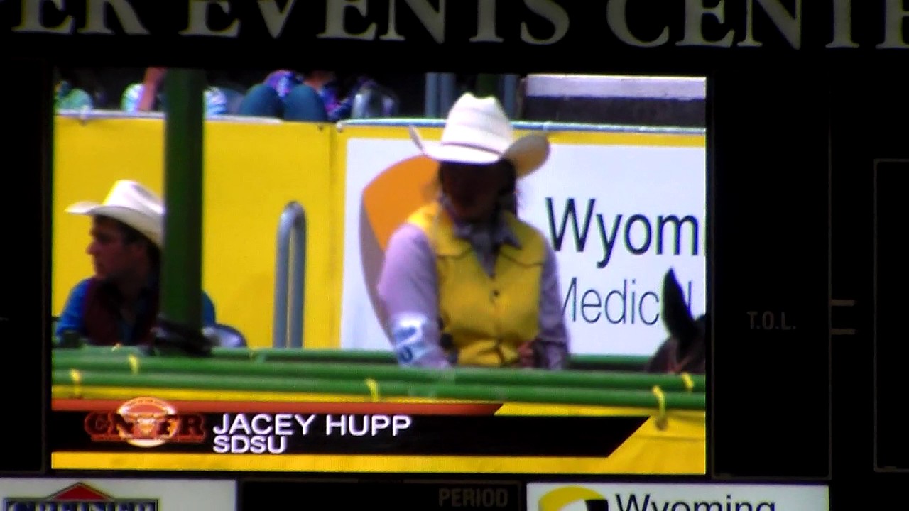 Jacey Hupp Goat Tying - YouTube