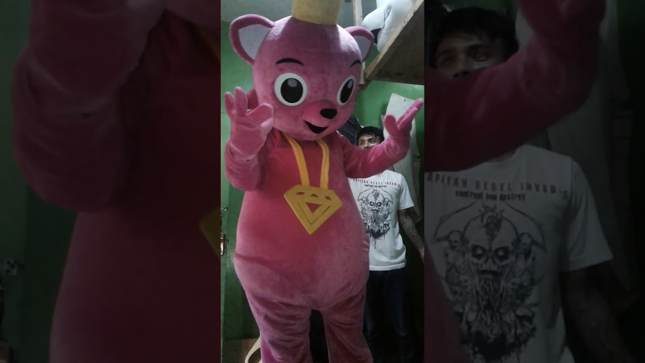 Maskot pink.. lucu uyy - YouTube