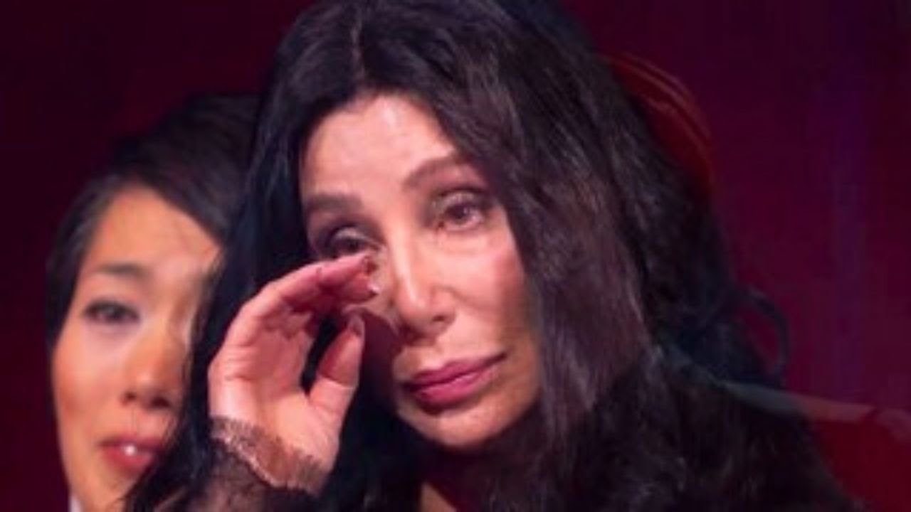 Take A Look At Cher's Nasty Bikini Photos - YouTube