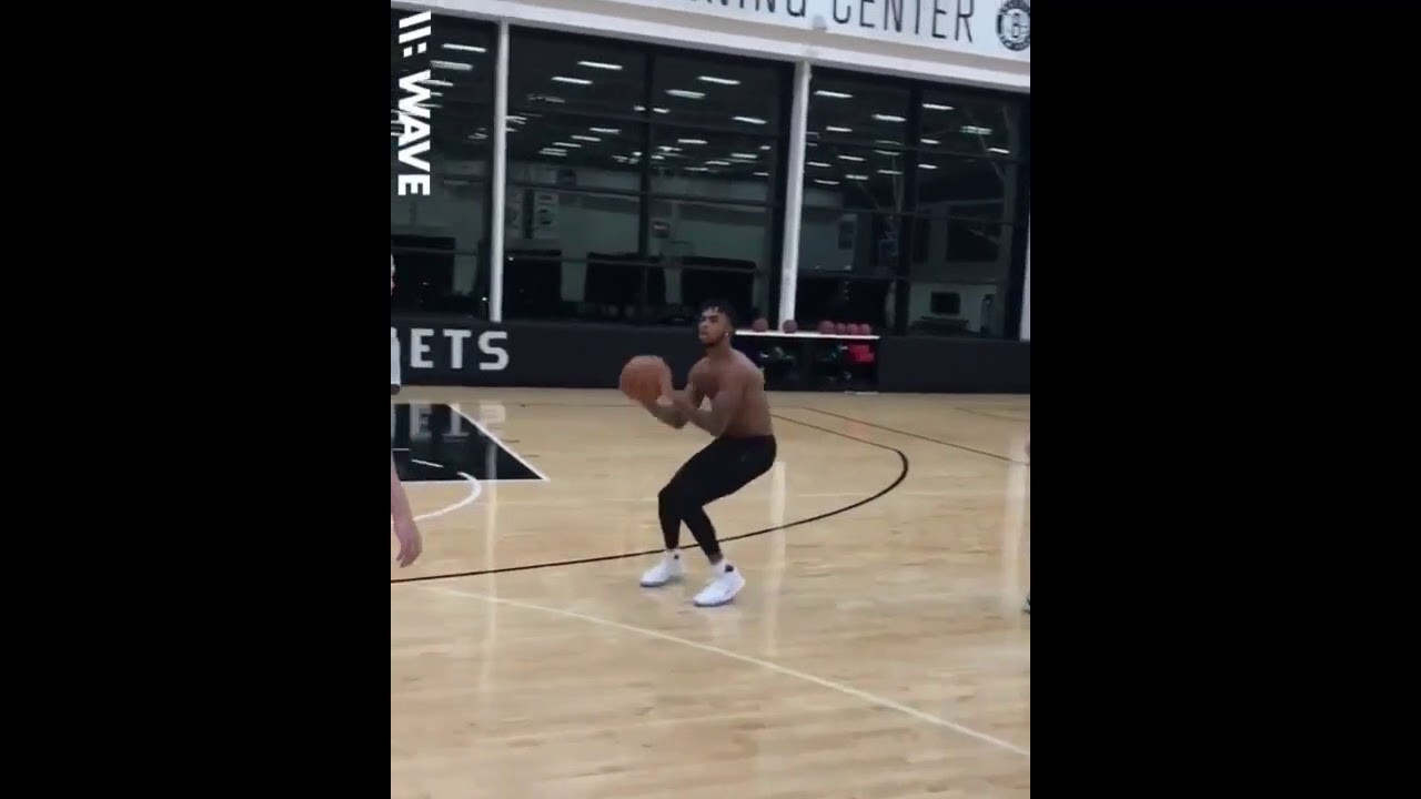 All Star D'Angelo Russell Shows off INSANE Handles In Workouts - YouTube