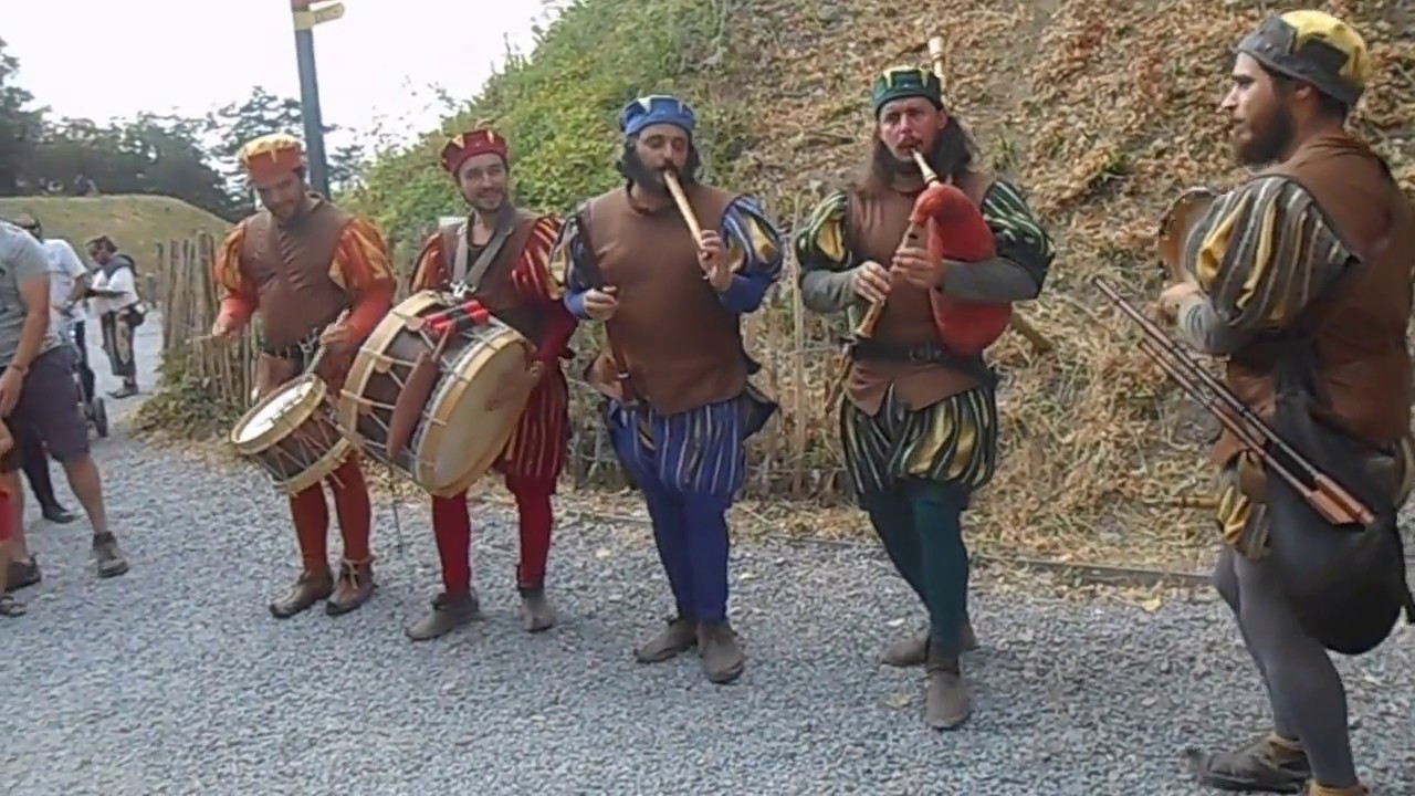 Gambuzinos ,Namur Belgica 2018 - YouTube