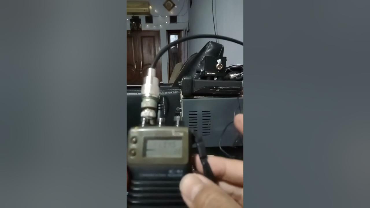 Icom ic R1 - YouTube