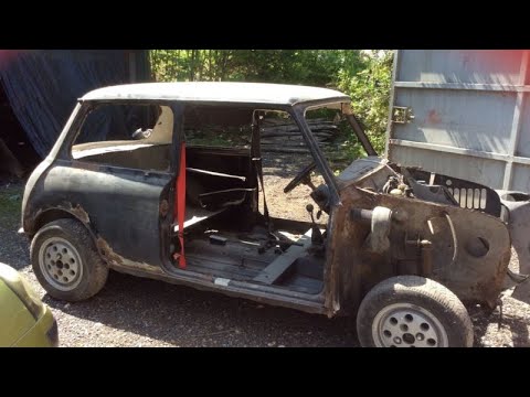 Classic Mini Restoration Jet Black Part 1 - YouTube