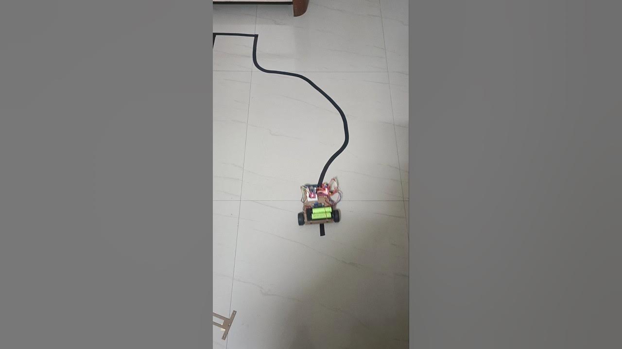 Line follower bot | Learning PID | STEM | - YouTube
